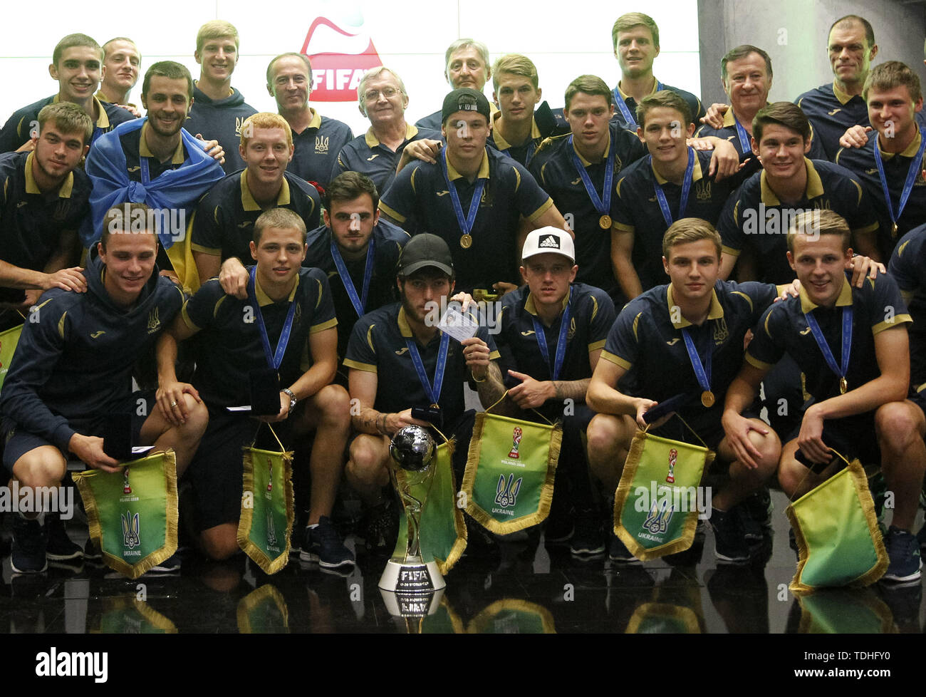 World cup national ukrainian team hi-res stock photography and images ...