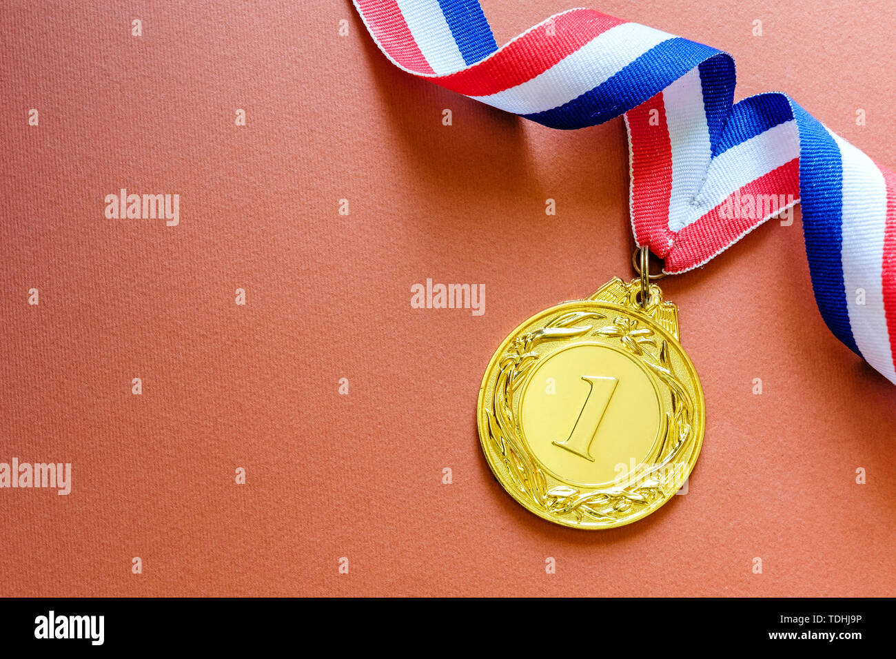 Hanging gold medal hi-res stock photography and images - Alamy