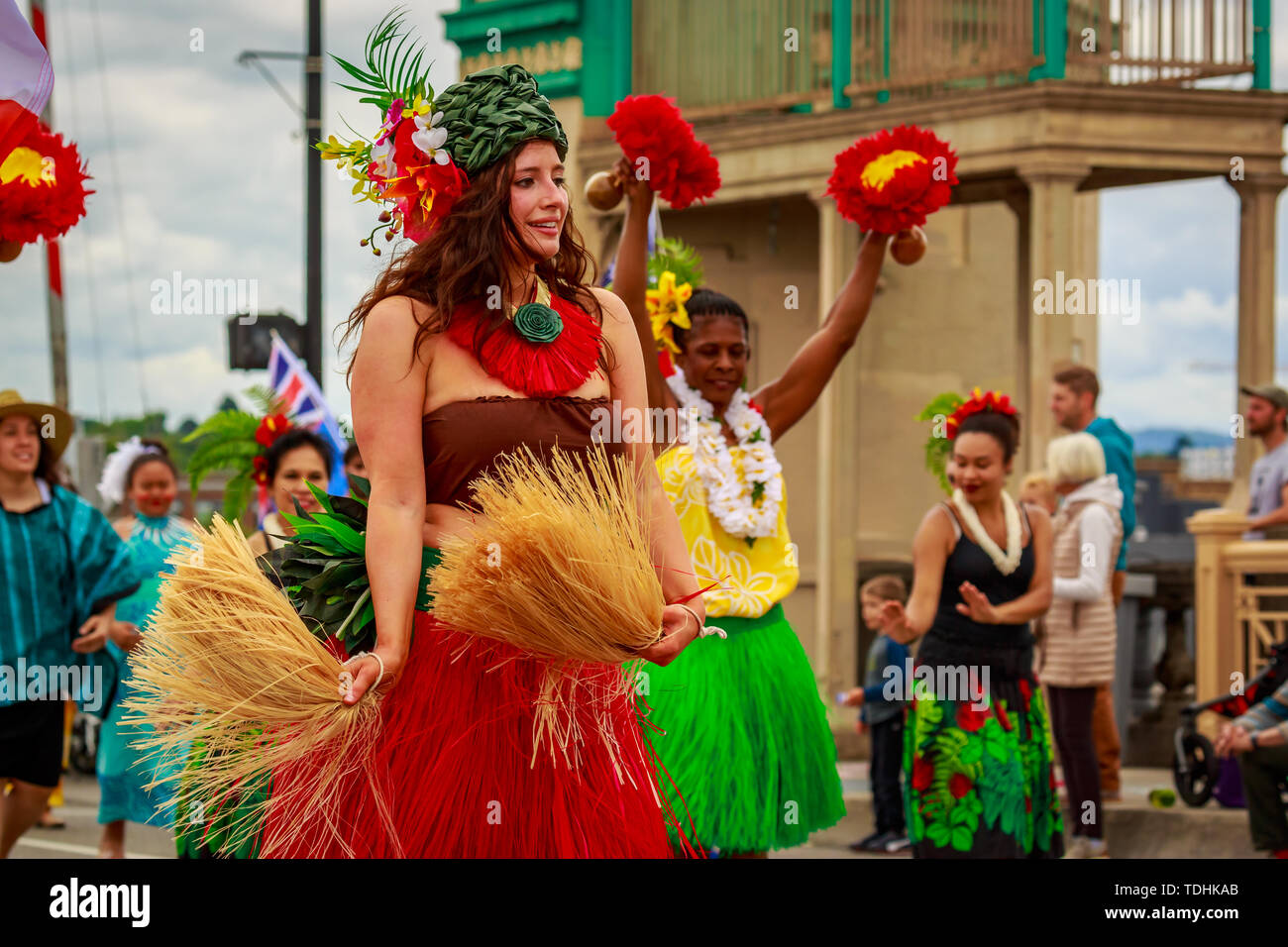 Polynesian dance hi-res stock photography and images - Alamy
