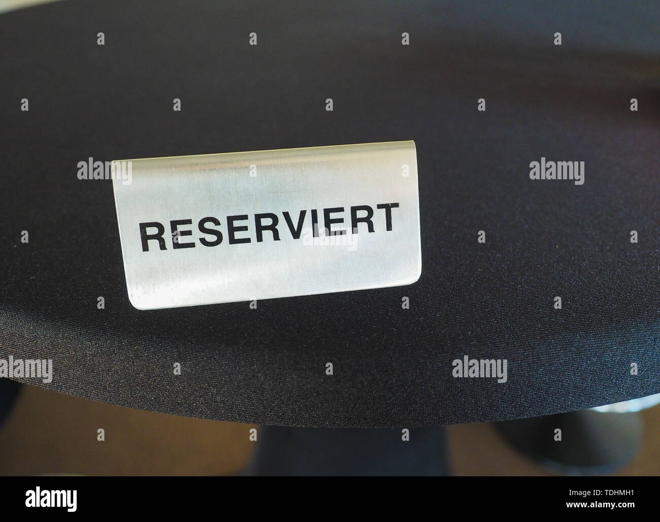 Booking a table at a restaurant hi-res stock photography and images - Alamy