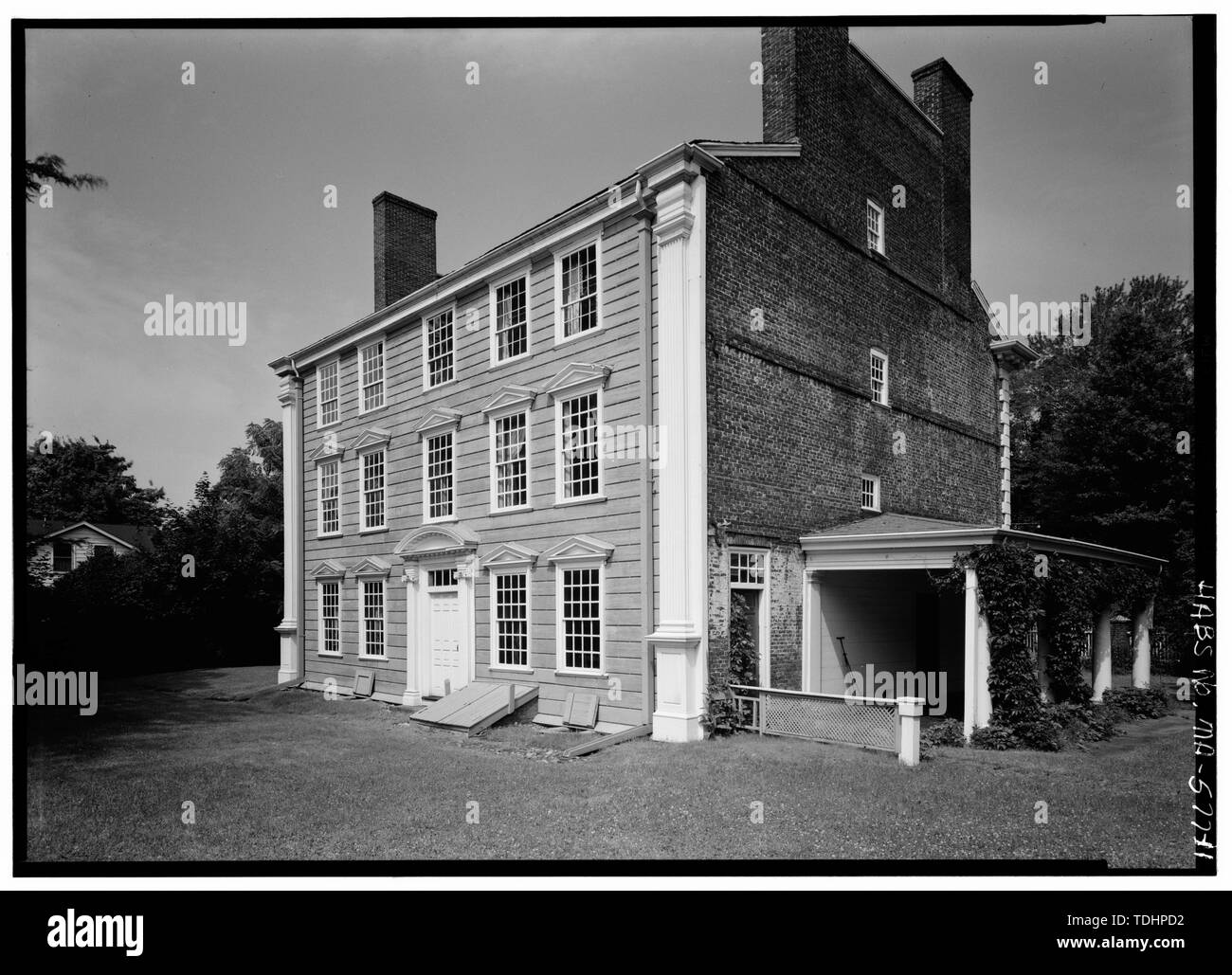 NORTHWEST VIEW OF REAR FACADE - Colonel Isaac Royall House, Main Street ...
