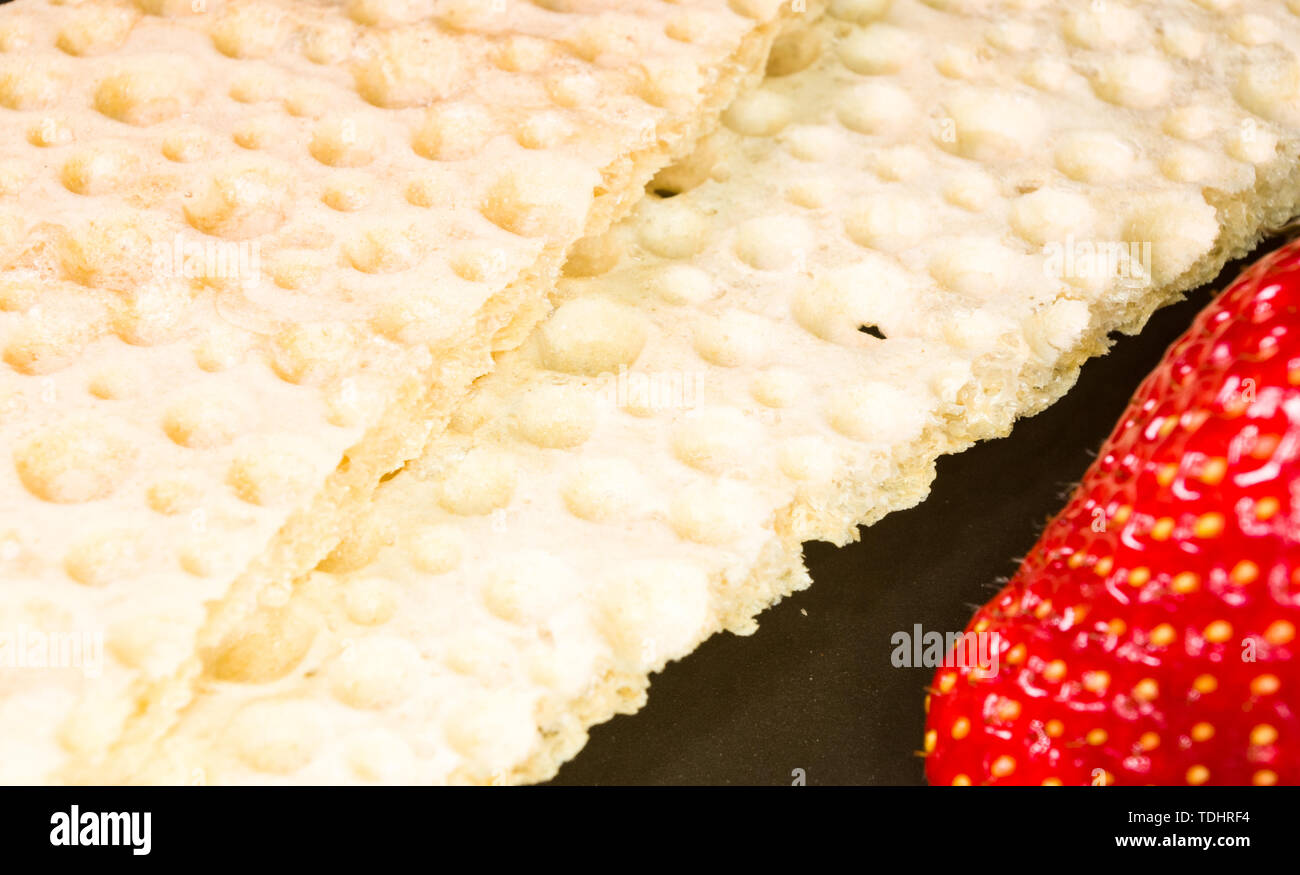 fresh strawberry and diabetic diet crunches - crispy waffle bread from ...