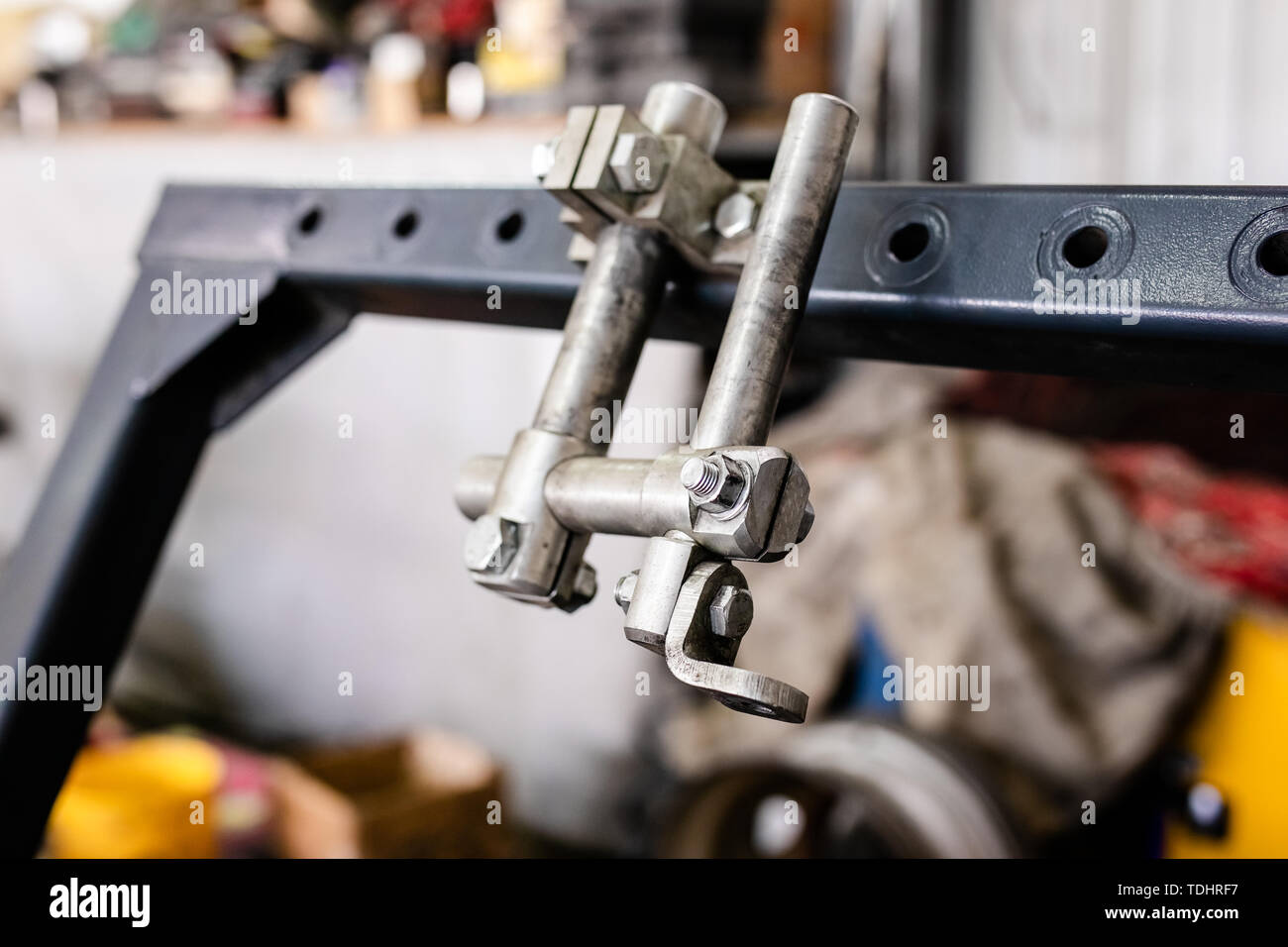 Mechanic opened the locking valve mechanism. Disassemble engine block ...