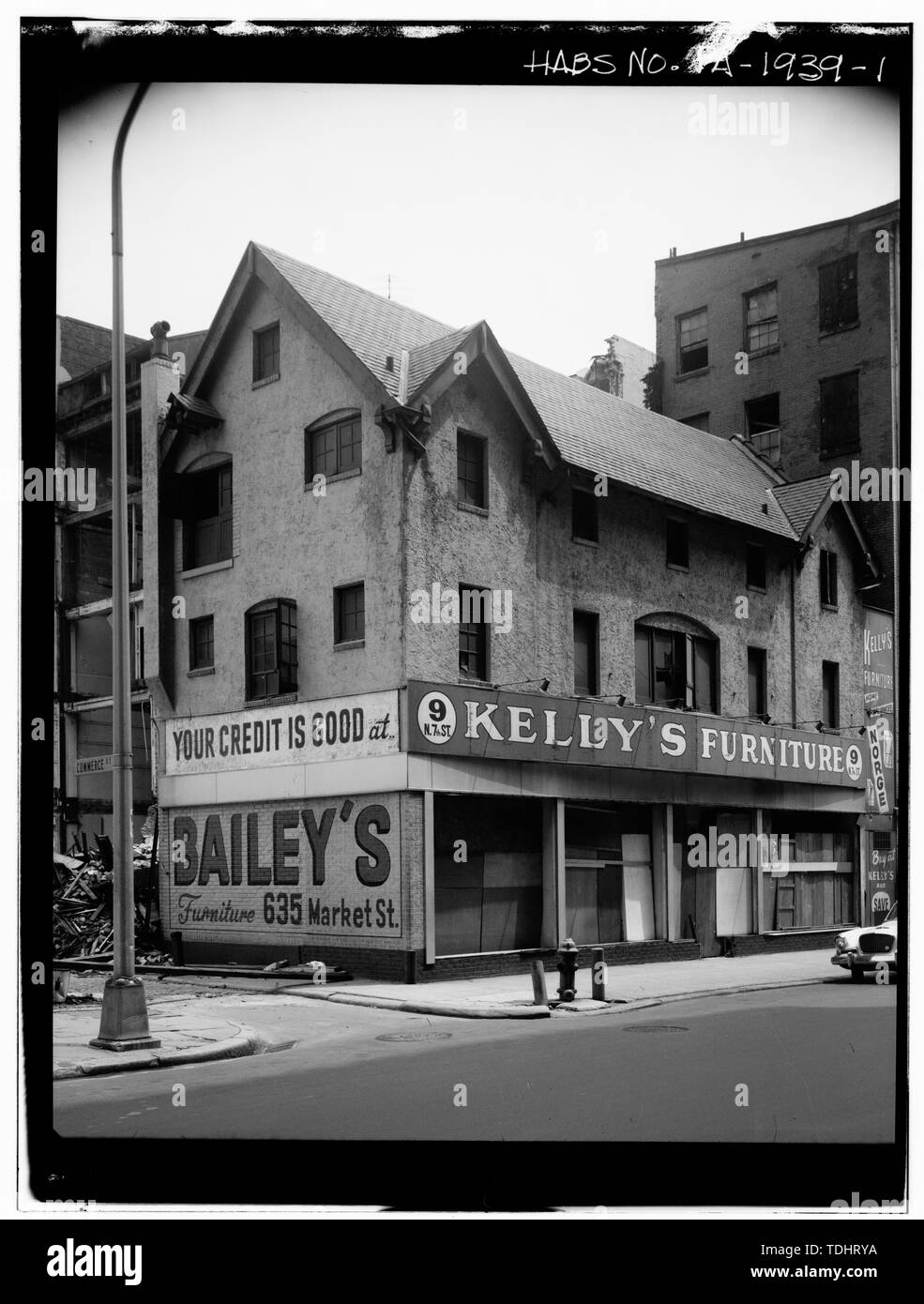 Oblique street view Black and White Stock Photos & Images - Alamy
