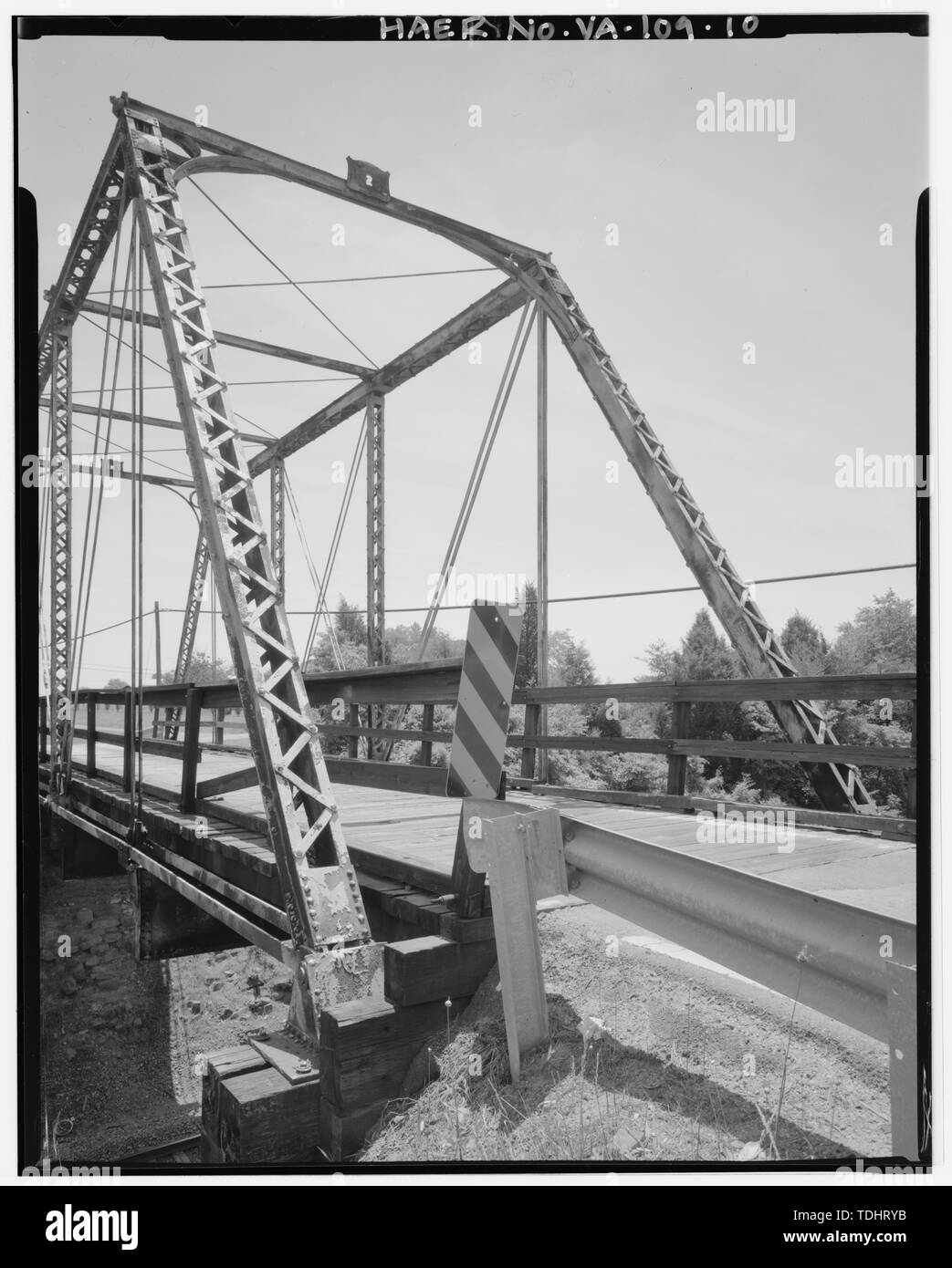 Bridge portal bracing Black and White Stock Photos & Images - Alamy