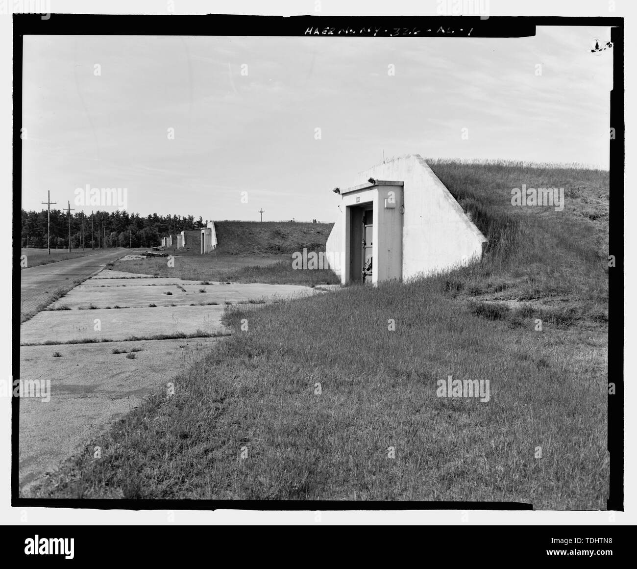 Weapons storage area hi-res stock photography and images - Alamy
