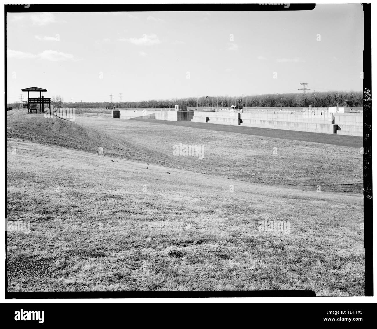 Lower granite lock and dam hi-res stock photography and images - Alamy