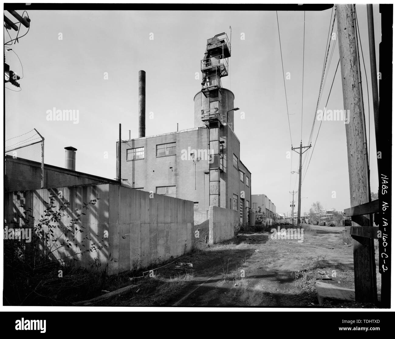 Ground view Black and White Stock Photos & Images - Alamy