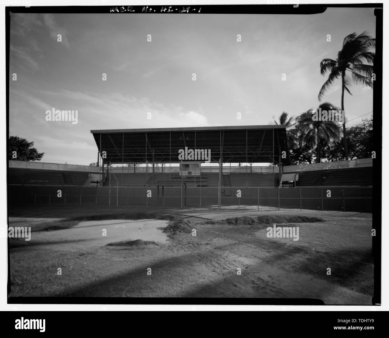 750 feet hi-res stock photography and images - Alamy