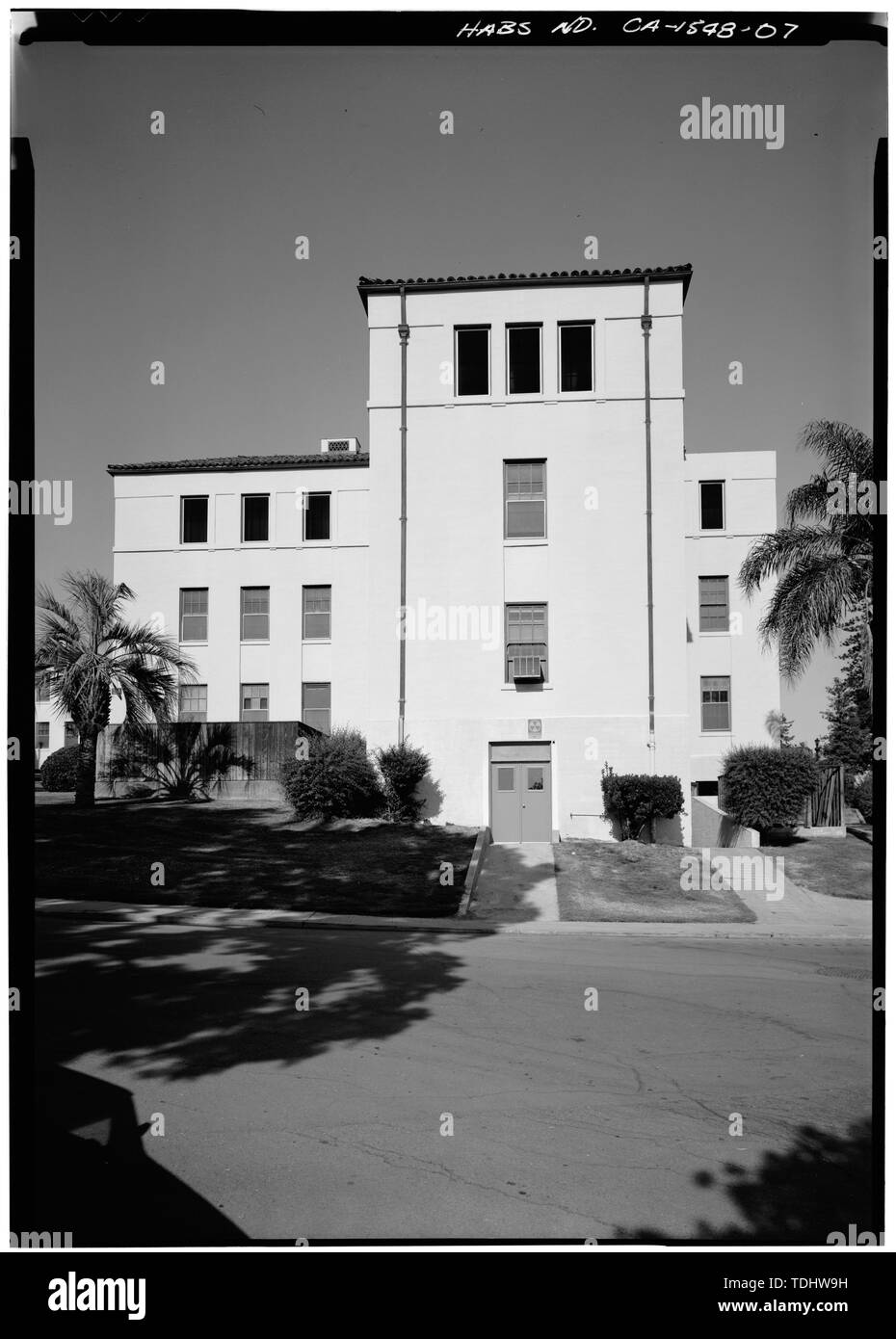 OVERALL WEST SIDE - U.S. Naval Hospital, Corps Barracks, Park Boulevard ...