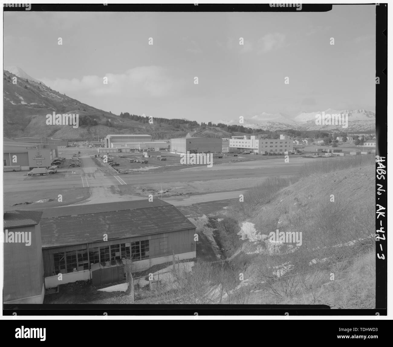 OVERVIEW LOOKING NORTH FROM BEHIND BUILDING -10 - Kodiak Naval ...