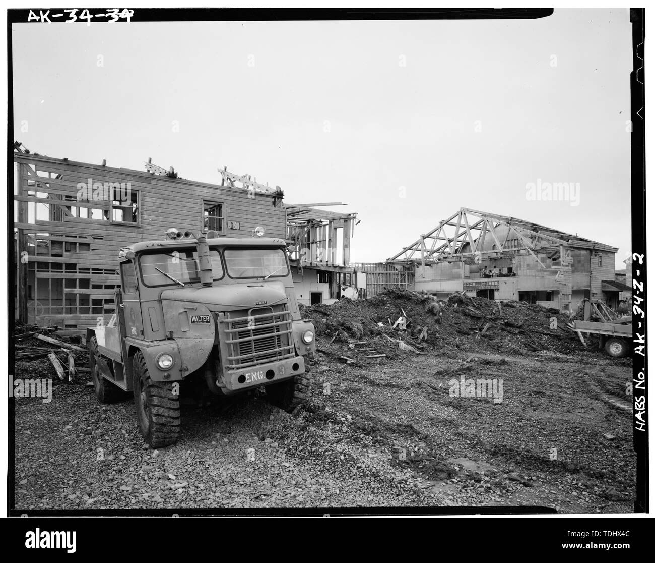 OVERVIEW, LOOKING WEST - Naval Operating Base Dutch Harbor and Fort ...