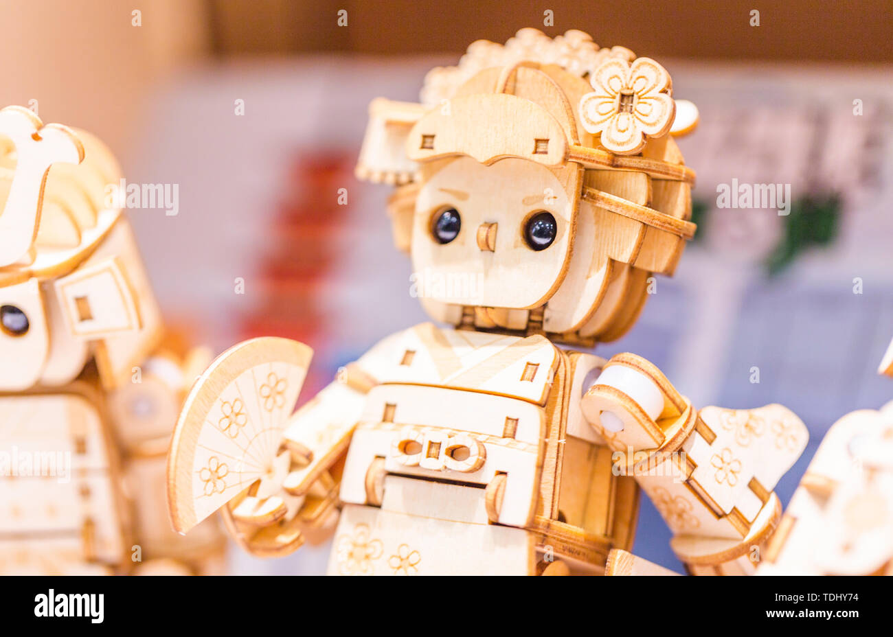 Opera dolls hi-res stock photography and images - Alamy