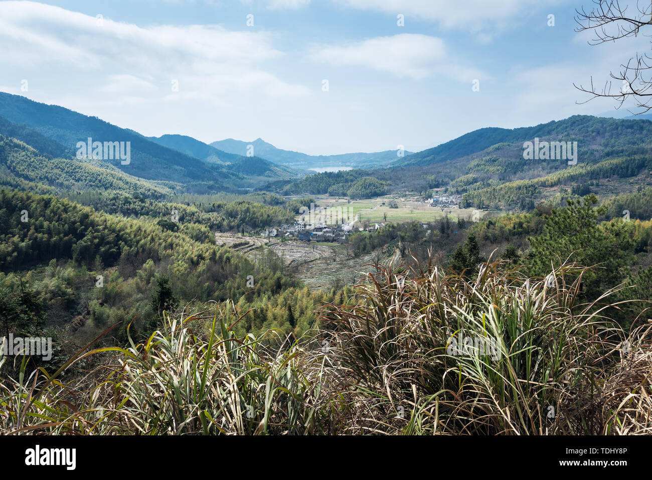 Vision and scenic scenery and hills hi-res stock photography and images ...