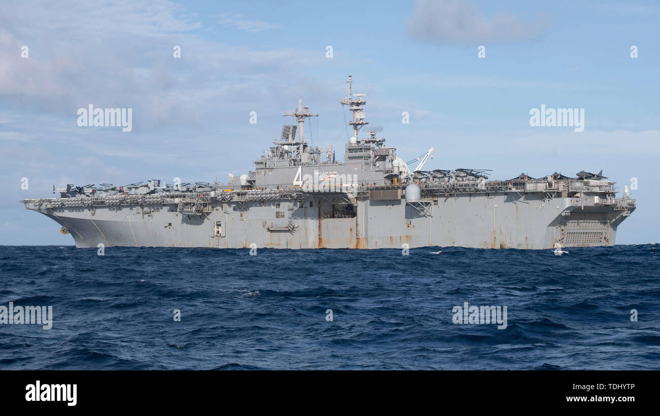 190615-N-EZ002-1487 ANDAMAN SEA (June 15, 2019) Amphibious assault ship ...