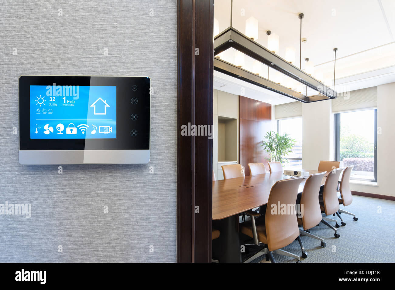 Smartscreen hi-res stock photography and images - Alamy
