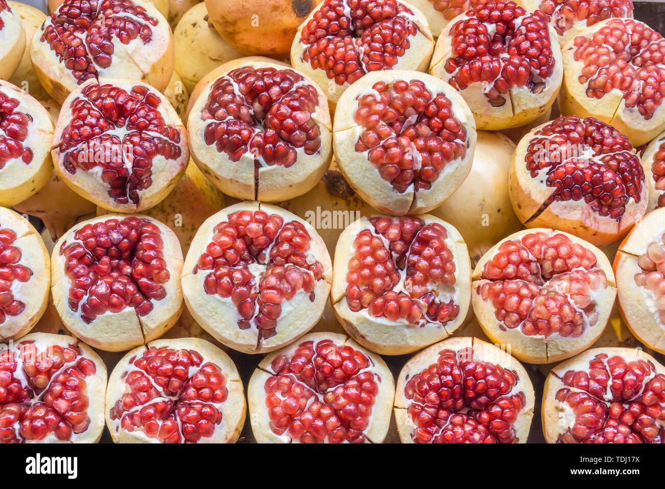 Unmanned market hi-res stock photography and images - Alamy