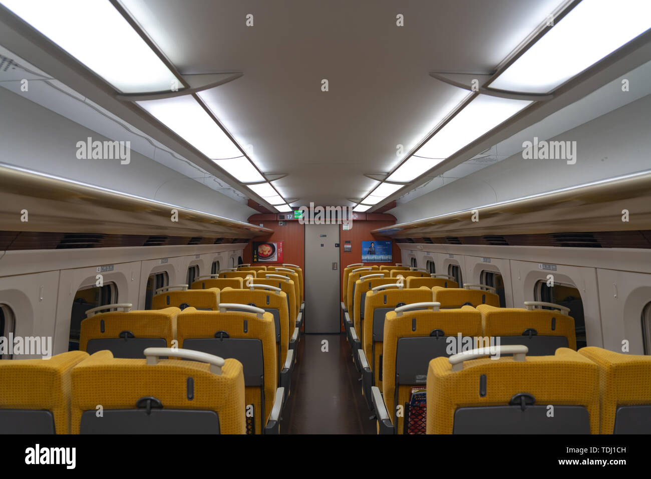 E6 komachi shinkansen hi-res stock photography and images - Alamy