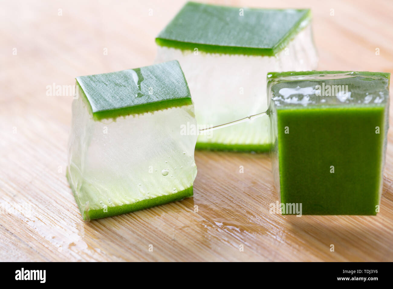 Aloe vera cut open hi-res stock photography and images - Alamy