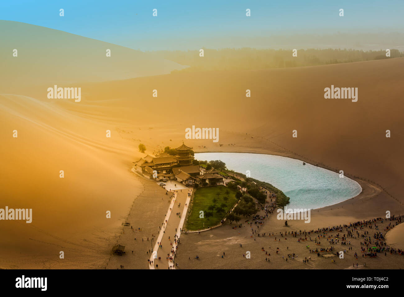 Crescent Spring, Mingsha Mountain, Dunhuang Stock Photo - Alamy