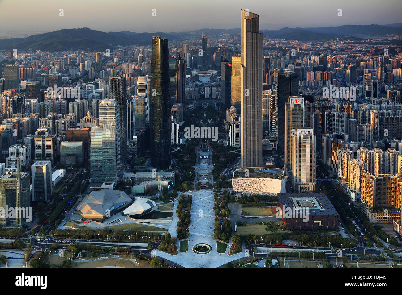 Guangzhou Pearl River New City Dusk City Scenery Stock Photo - Alamy