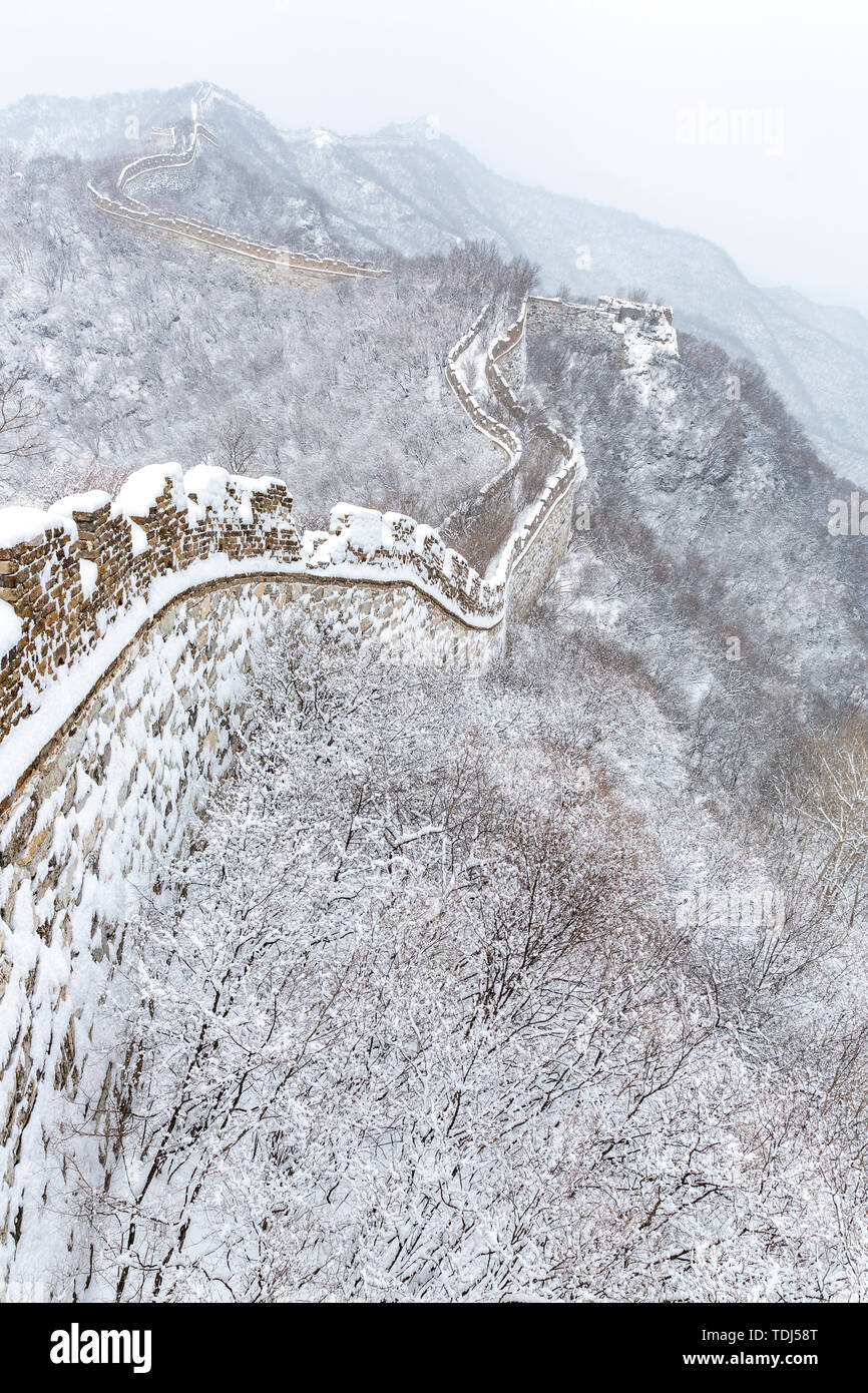 Great Wall winter snow scenery Stock Photo - Alamy