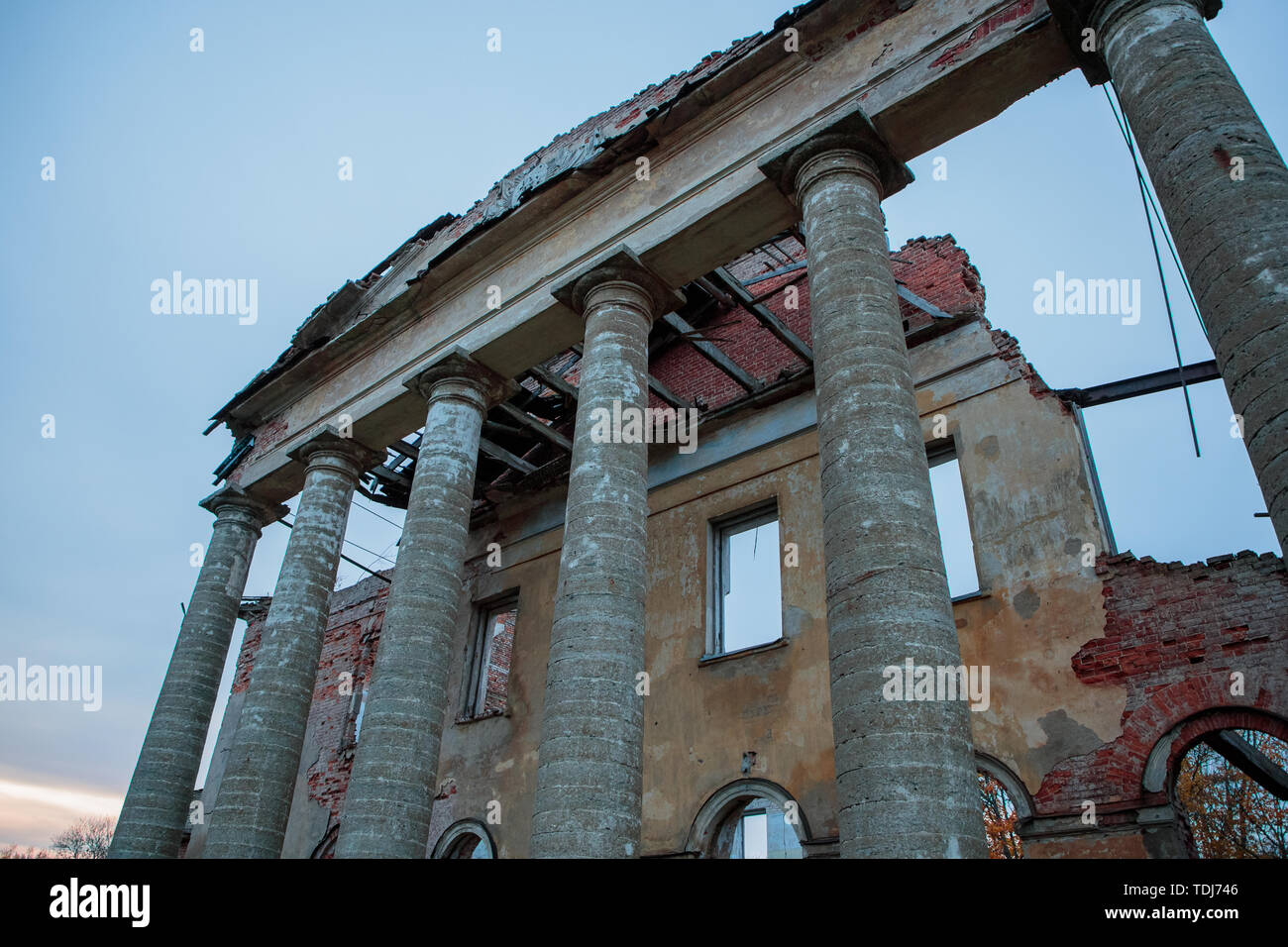 old and ruined building in the daytime Stock Photo - Alamy