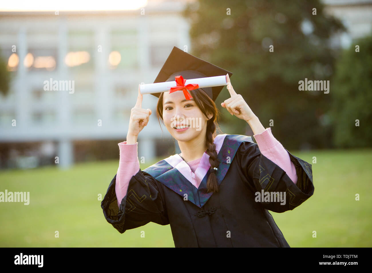 China students graduation hi-res stock photography and images - Alamy