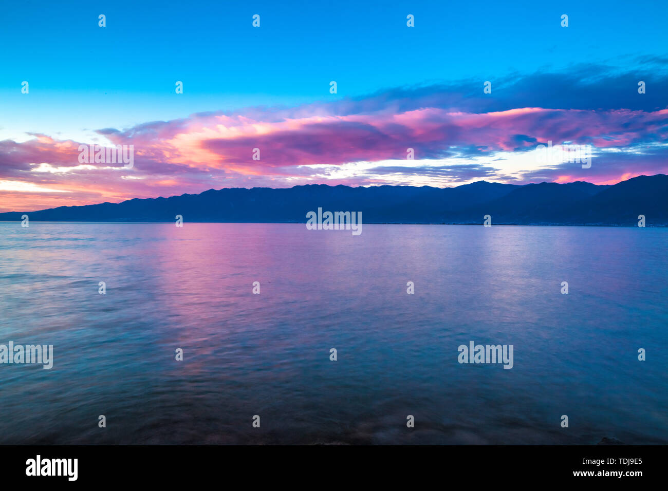 Erhai water scenery hi-res stock photography and images - Alamy