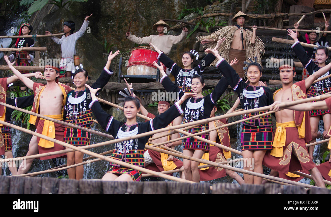 Li Nationality High Resolution Stock Photography and Images - Alamy