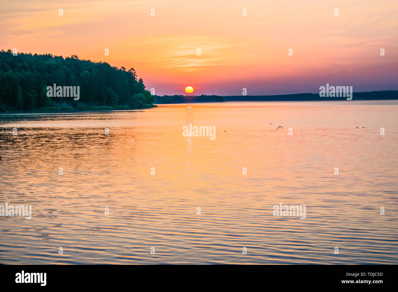 Summer sunrises hi-res stock photography and images - Alamy