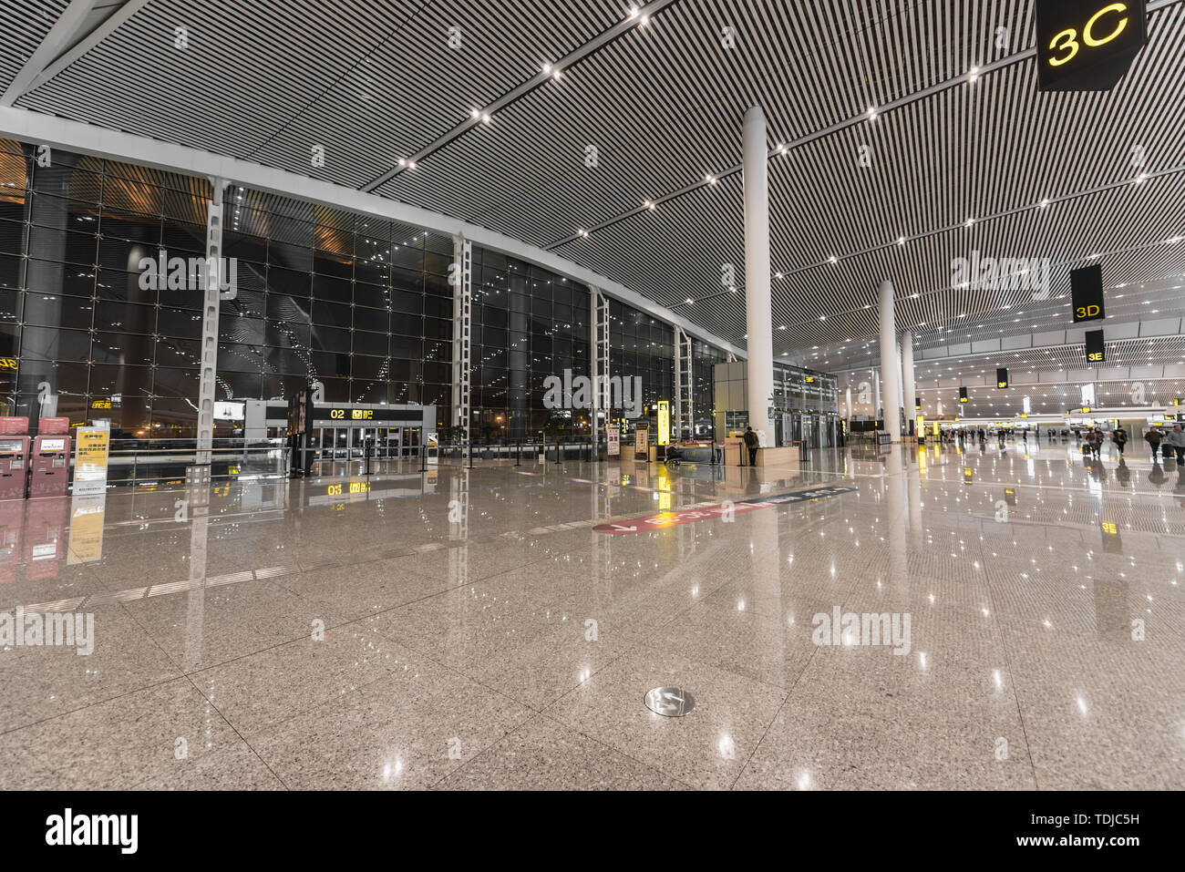 Terminal t3 hi-res stock photography and images - Alamy