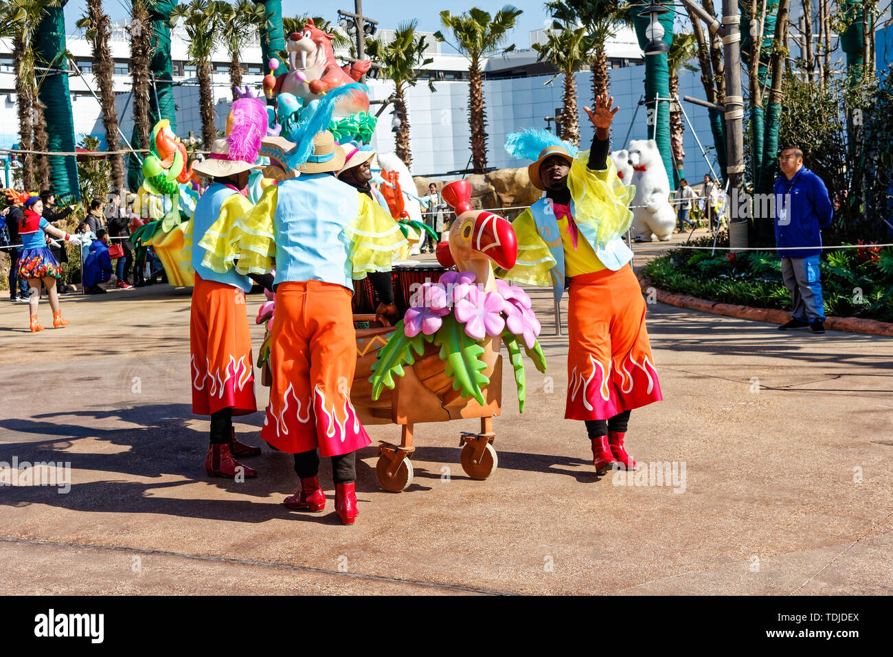 Shanghai Haichang Ocean Park float parade Stock Photo - Alamy