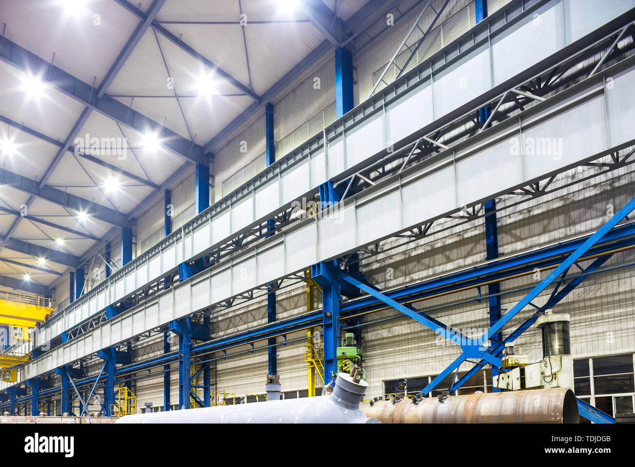 Area production plant workshop buildings hi-res stock photography and ...