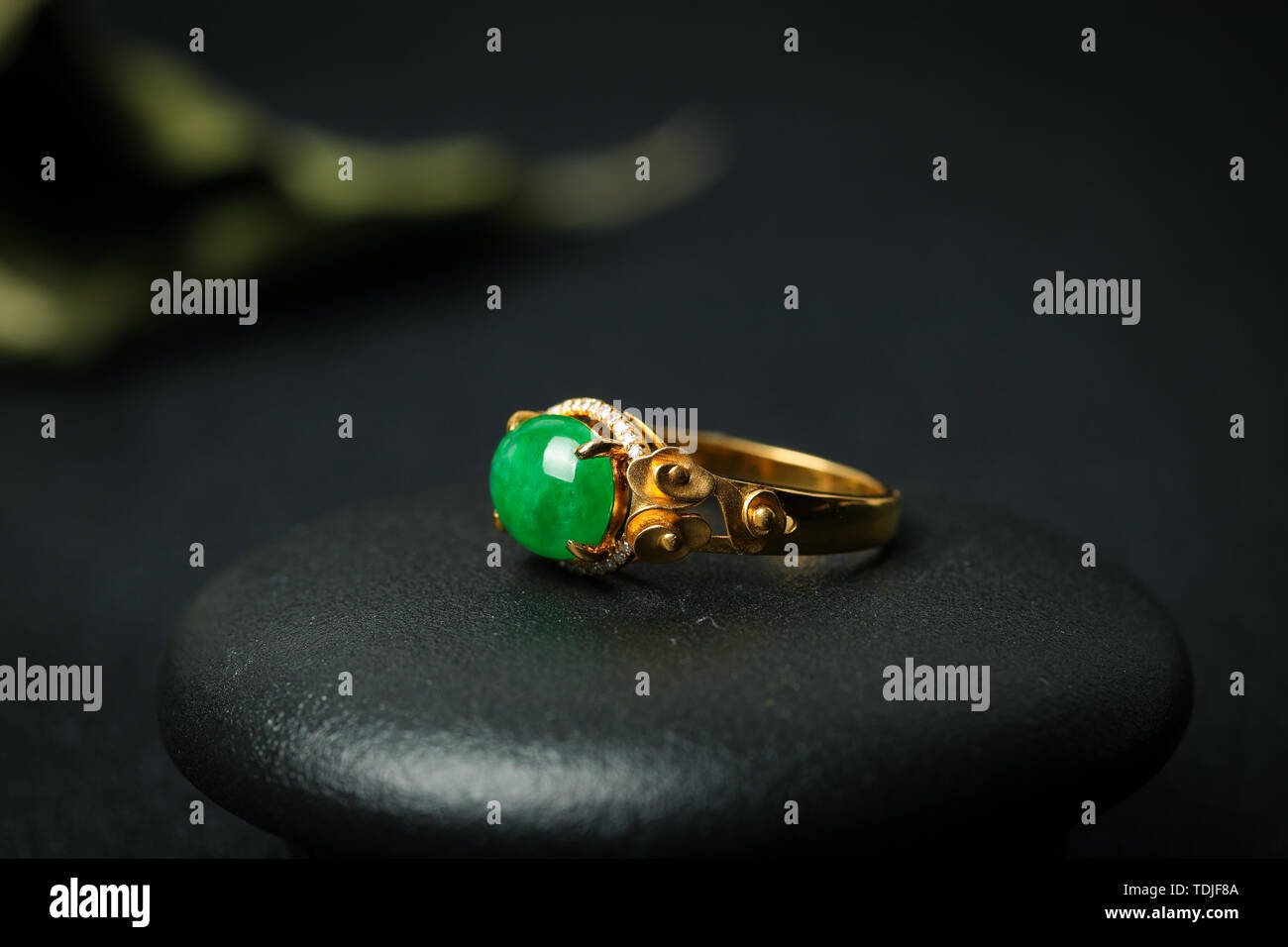 The emerald ring Stock Photo - Alamy