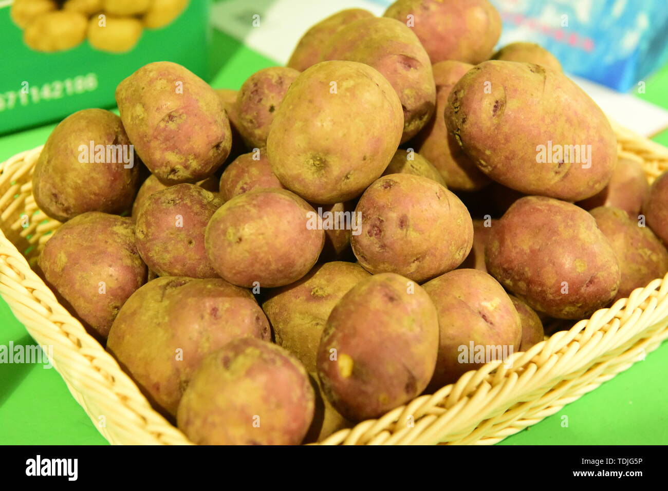 Selenium rich potato hi-res stock photography and images - Alamy