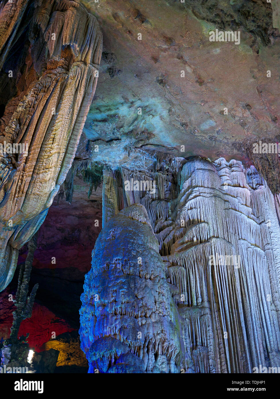 Silver Cave Guilin Stock Photos & Silver Cave Guilin Stock Images - Alamy
