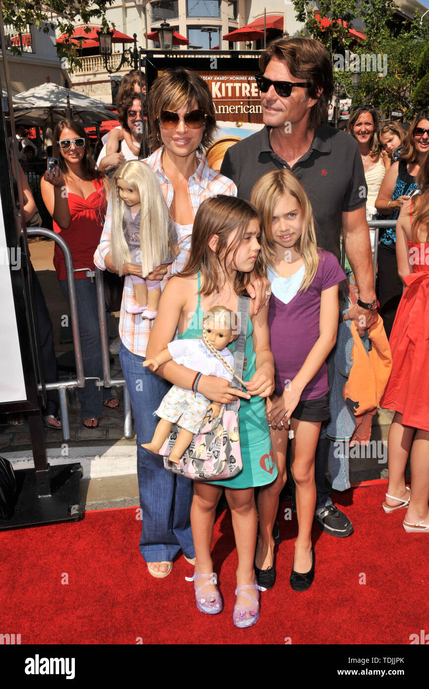 Harry hamlin lisa rinna family hi-res stock photography and images - Alamy