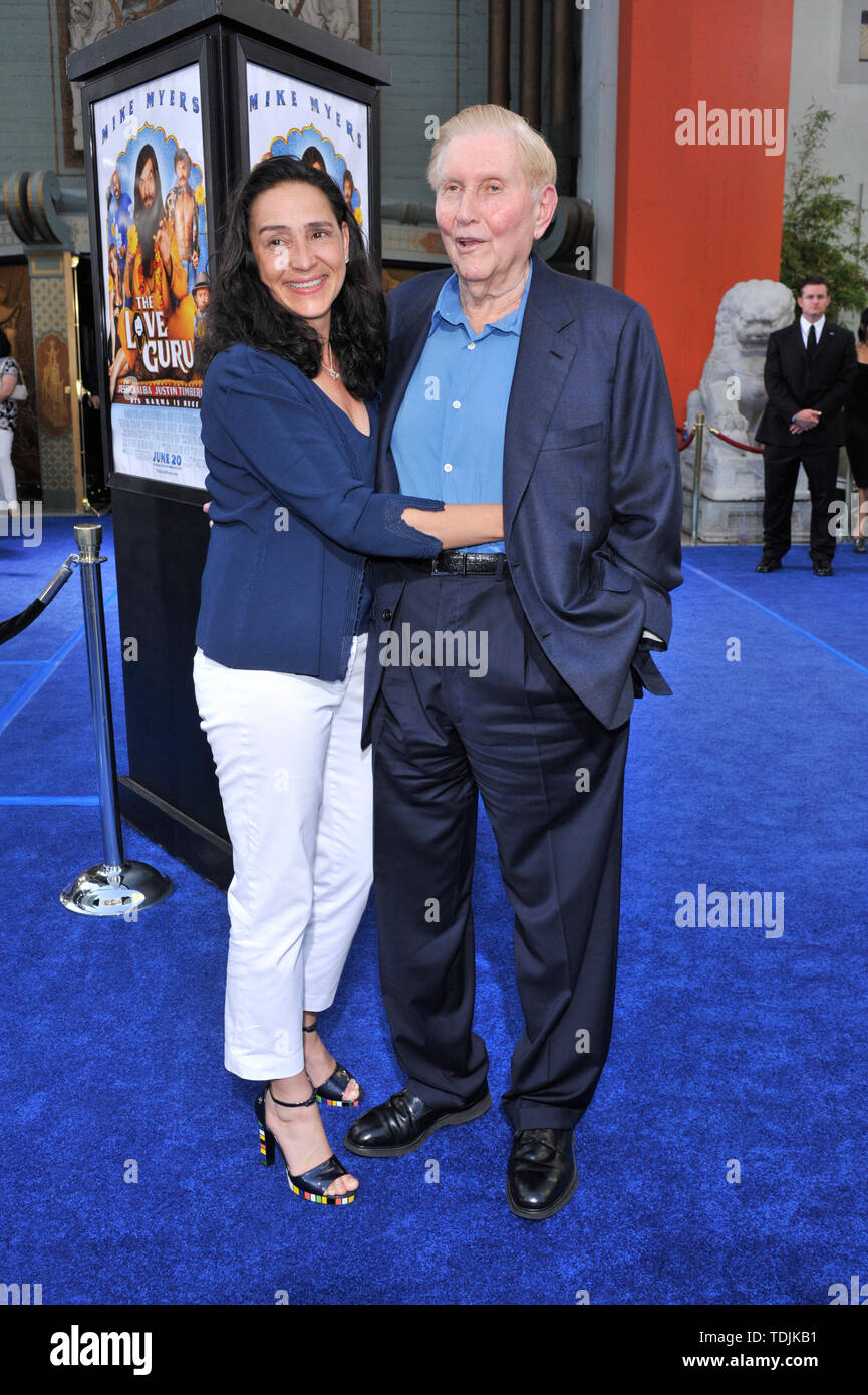 LOS ANGELES, CA. June 11, 2008: Viacom chairman Sumner Redstone & wife ...