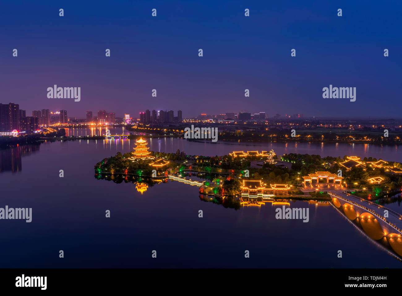 Night View of Peony Pavilion in Fuzhou Stock Photo - Alamy
