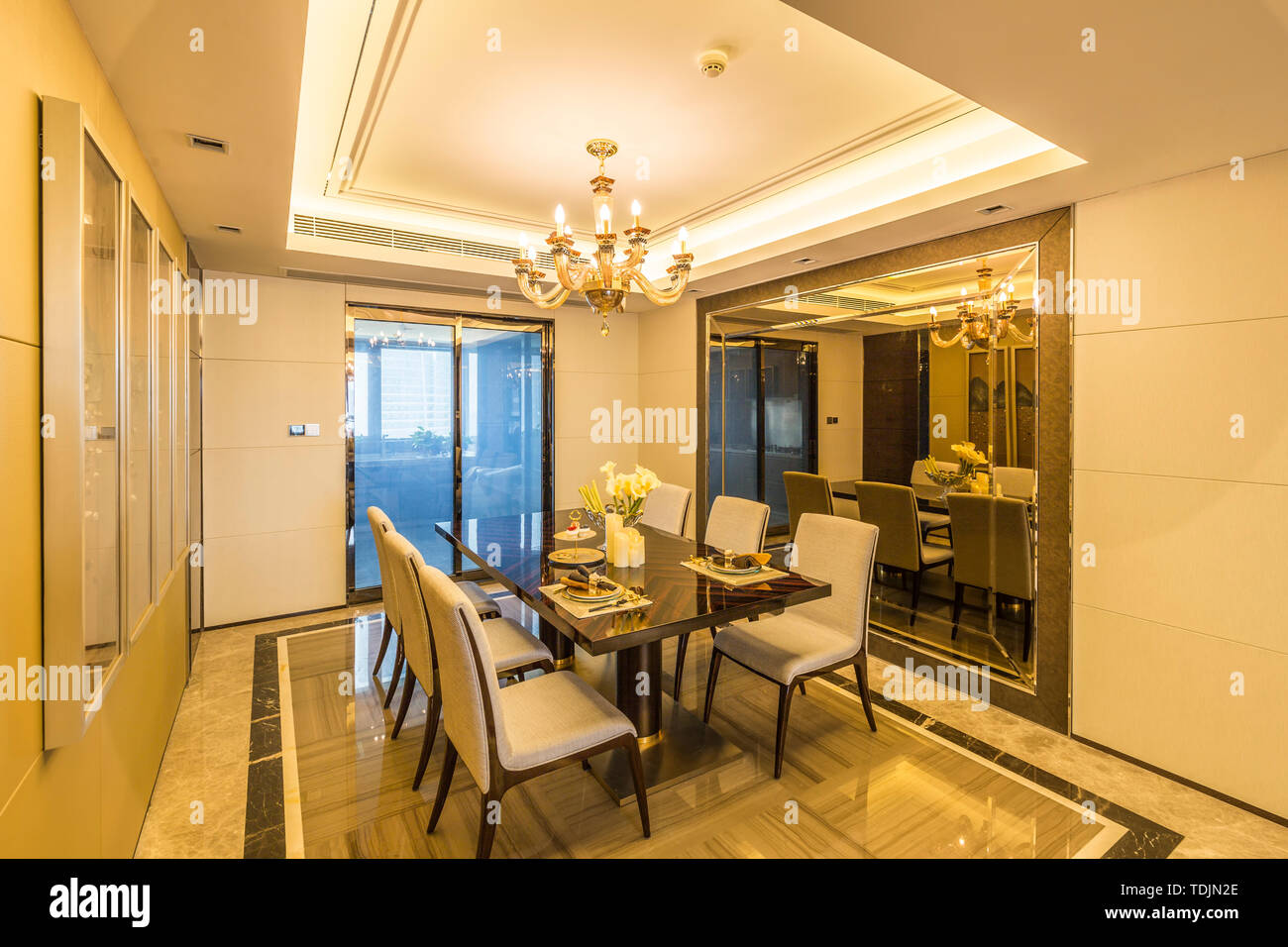 Interior of the model room Stock Photo - Alamy