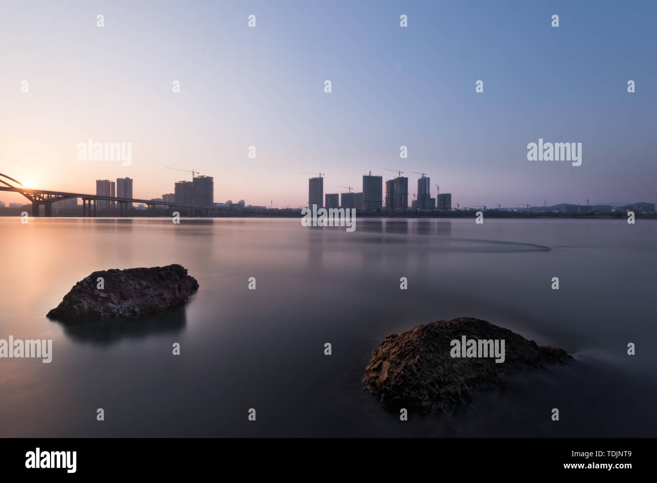 Gong gong sea hi-res stock photography and images - Alamy