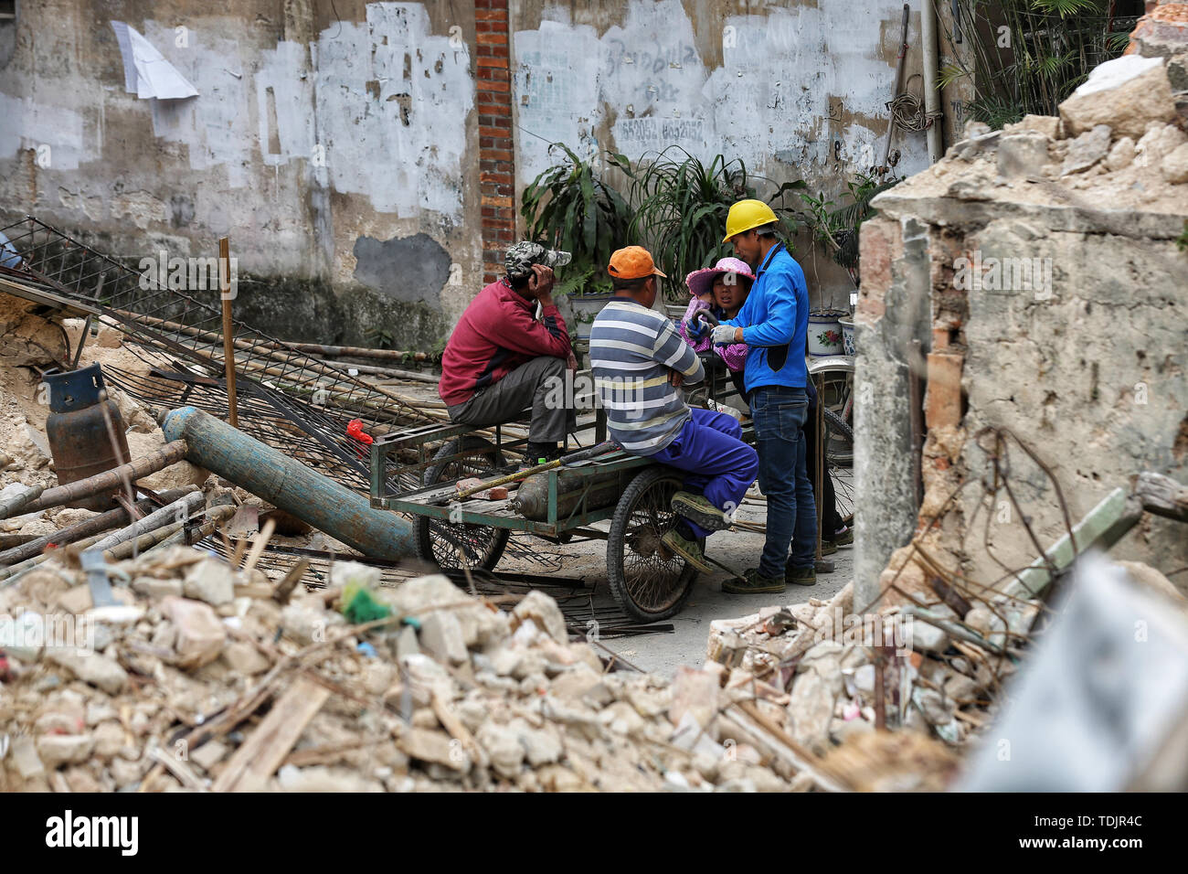Demolition worker woman hi-res stock photography and images - Alamy