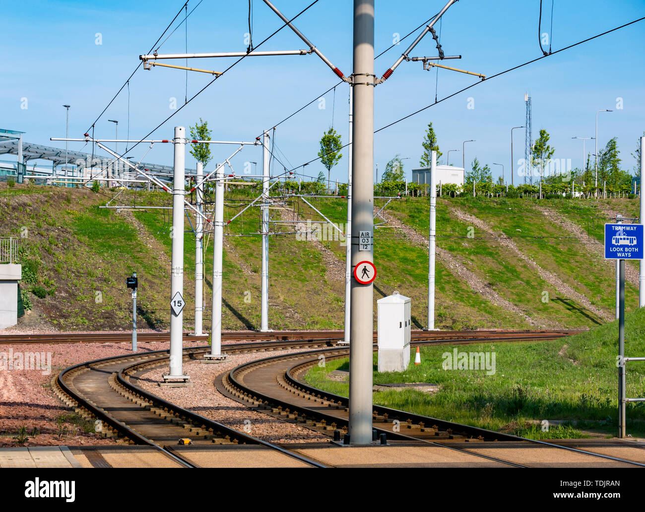 Overhead tram wires hi-res stock photography and images - Alamy