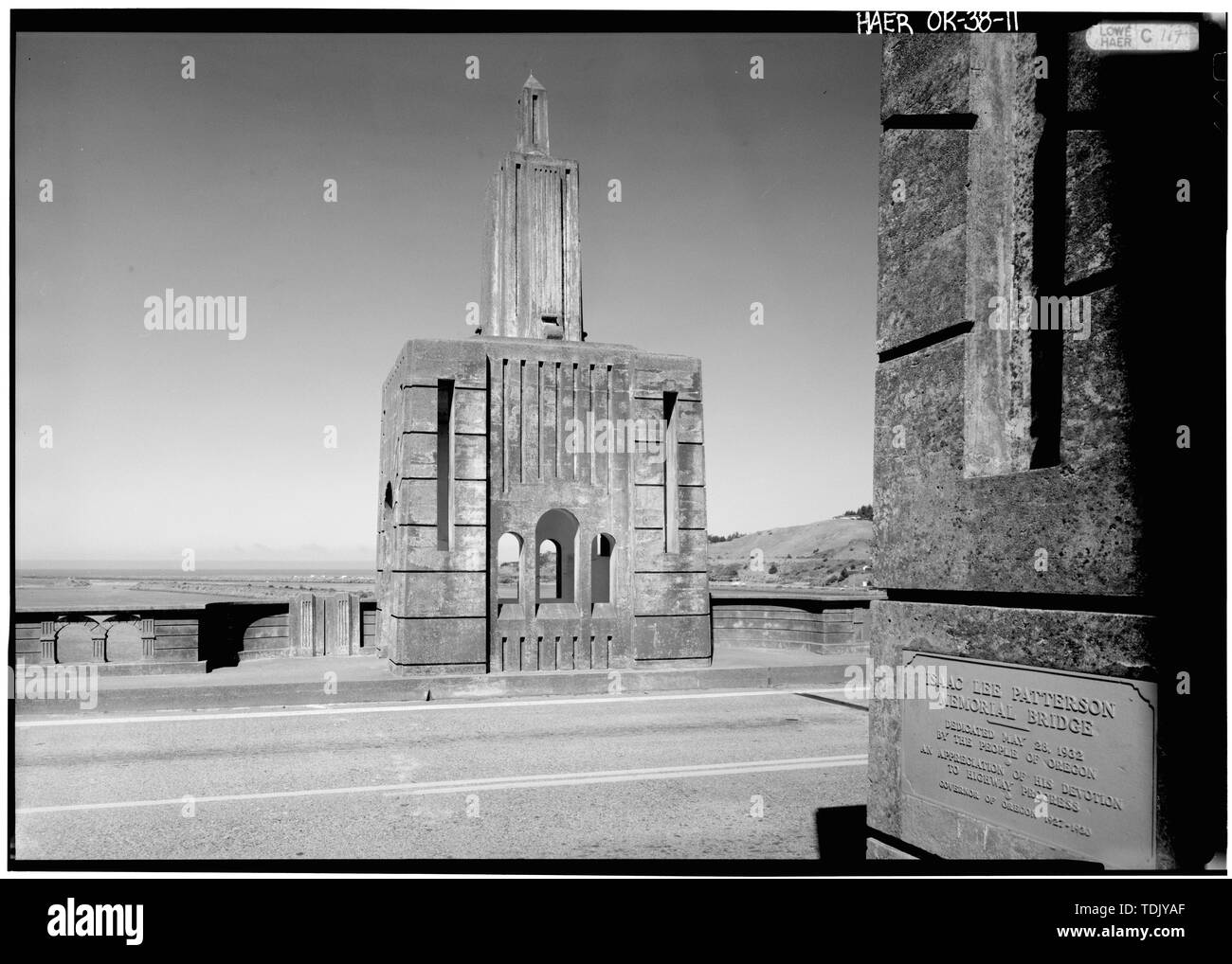 Gold structure on bridge Black and White Stock Photos & Images - Alamy