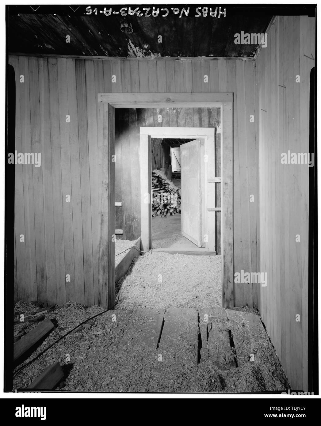 Ice house interior storage hi-res stock photography and images - Alamy