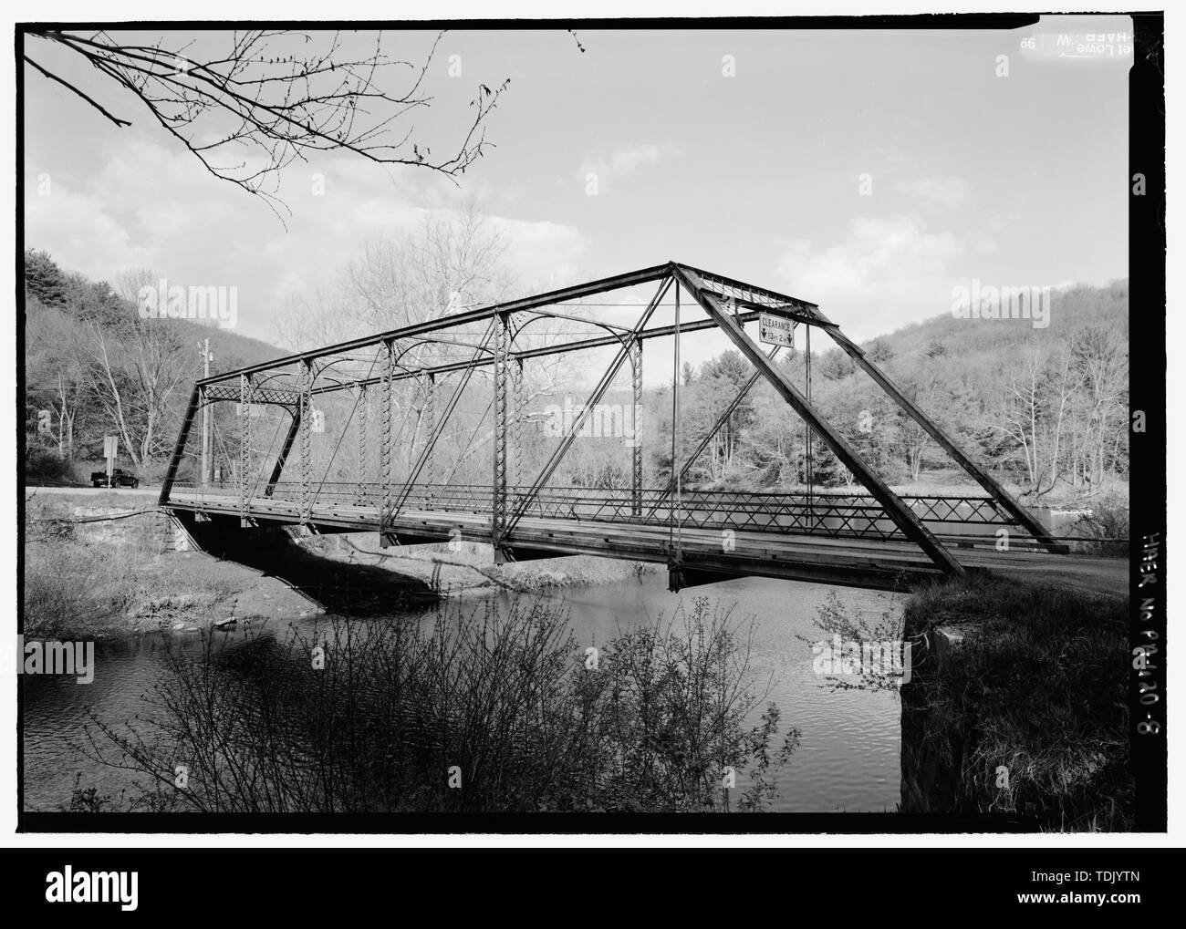 OBLIQUE PERSPECTIVE FROM W OF COMPLETE TRUSS. - River Road Bridge ...
