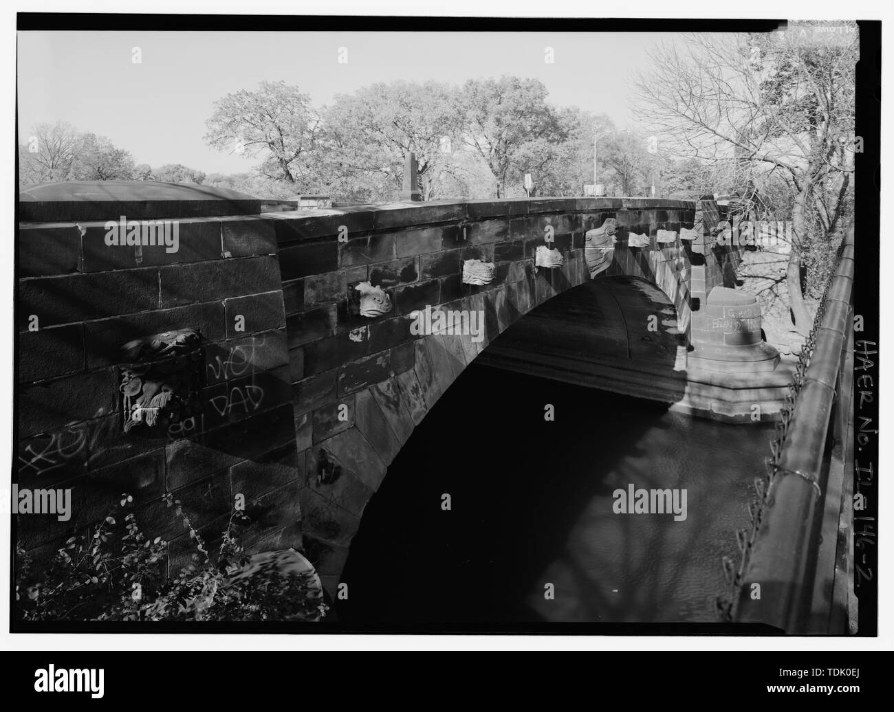 OBLIQUE VIEW OF EAST SIDE OF BRIDGE LOOKING NORTH. - South Bridge ...