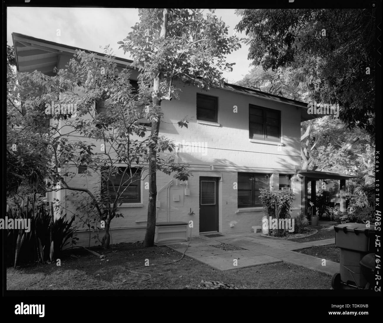 OBLIQUE VIEW OF NORTHEAST (REAR) SIDE. VIEW FACING WEST. - Hickam Field ...