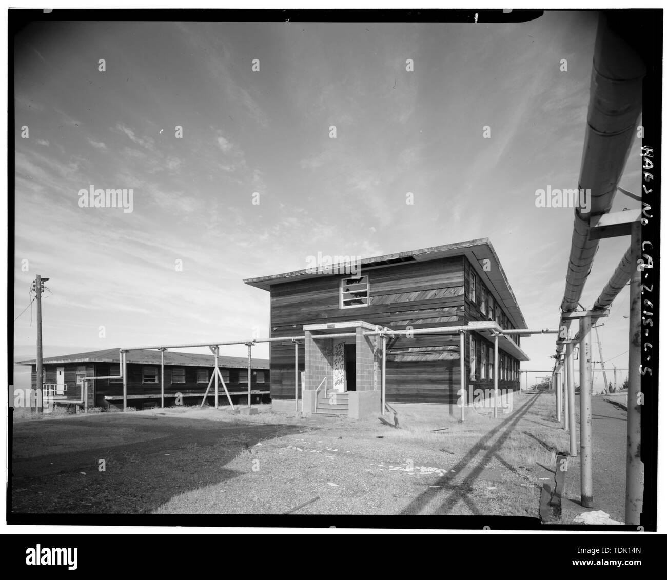 OBLIQUE VIEW OF THE BACHELOR AIRMEN QUARTERS, BUILDINGS 208 AND 210 ...